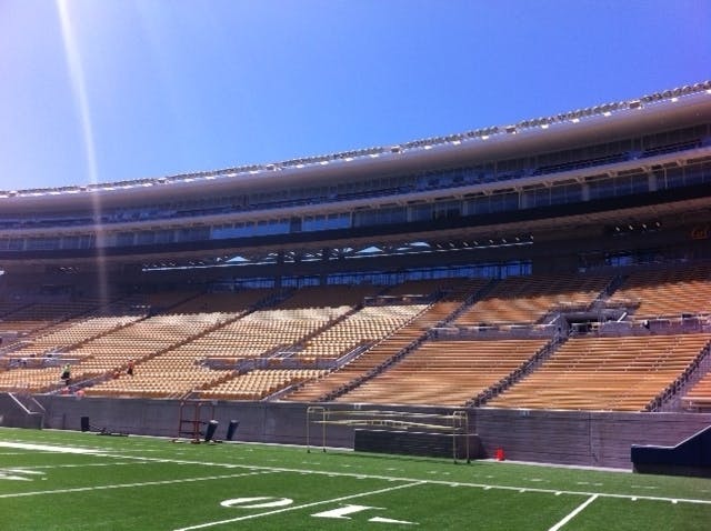 New Cal Memorial Stadium has Fans Buzzing | NanaWall
