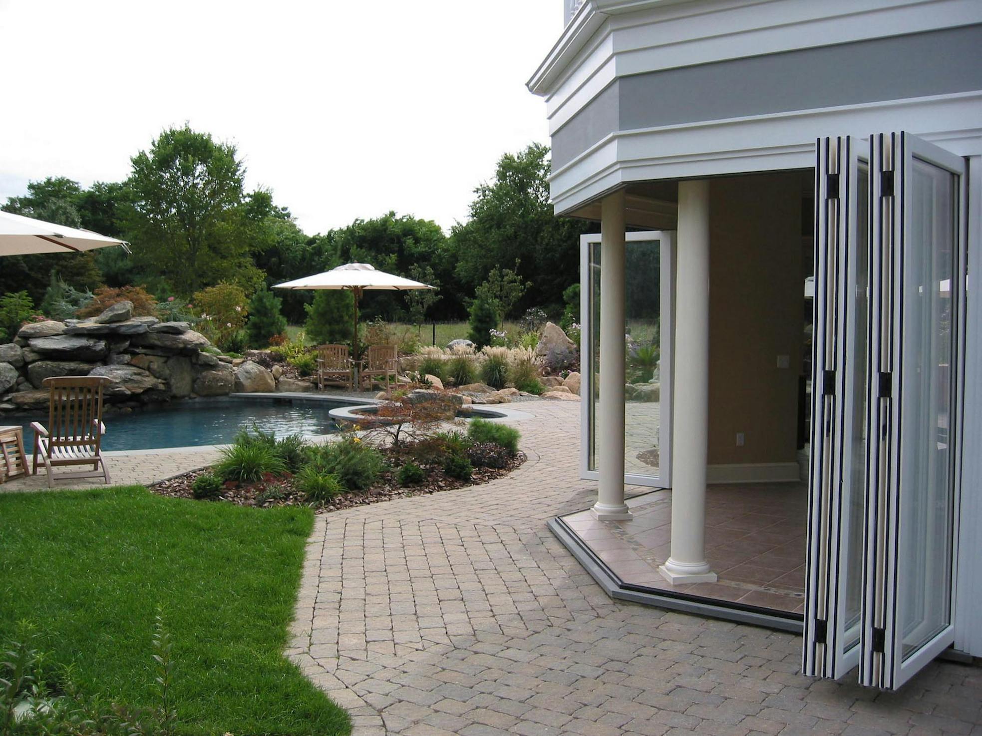 Old Lyme Pool House | NanaWall