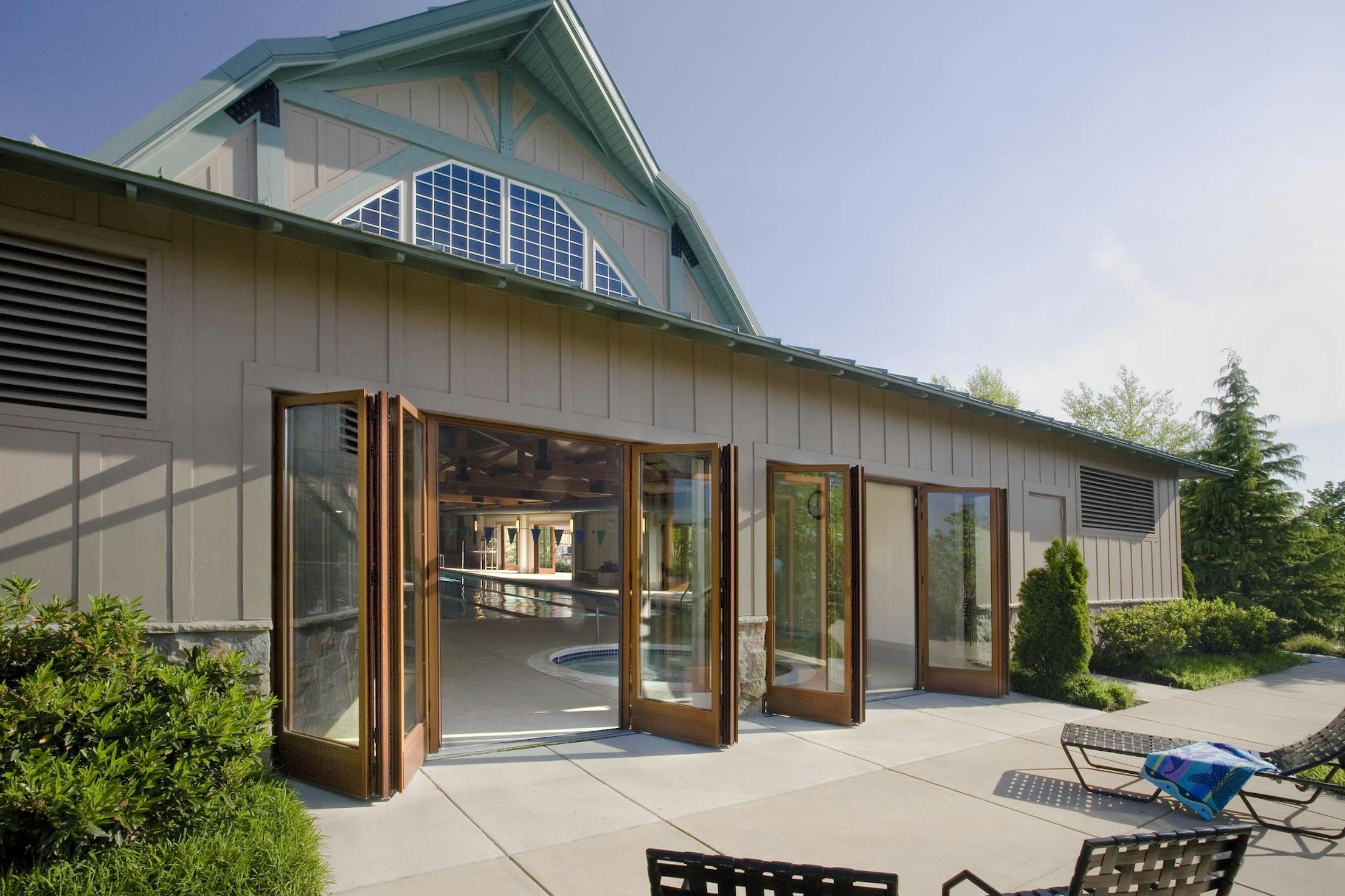 Lansdowne Pool House | NanaWall