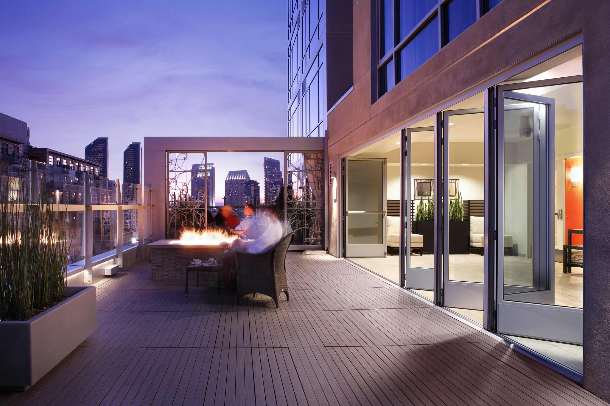 Commercial Glass Walls | NanaWall