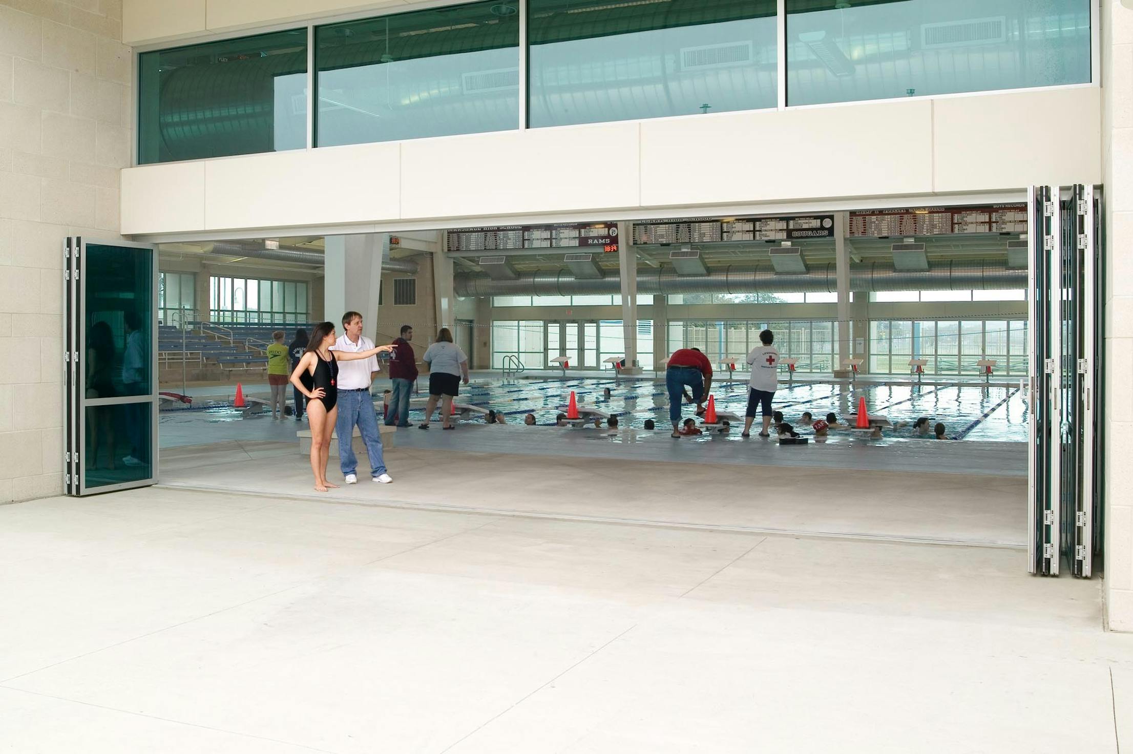 NISD Natatorium | NanaWall