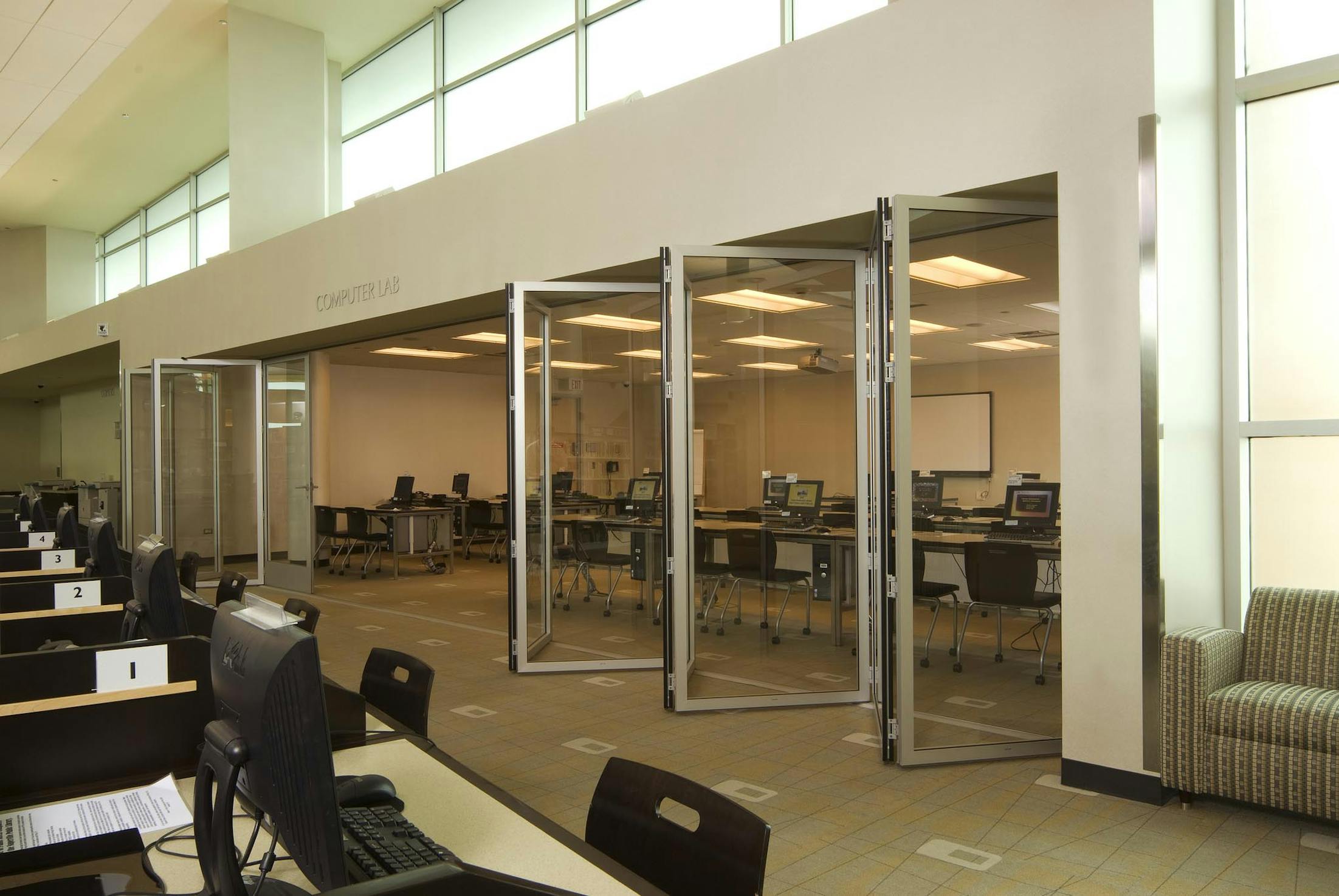 Naperville Public Library | NanaWall