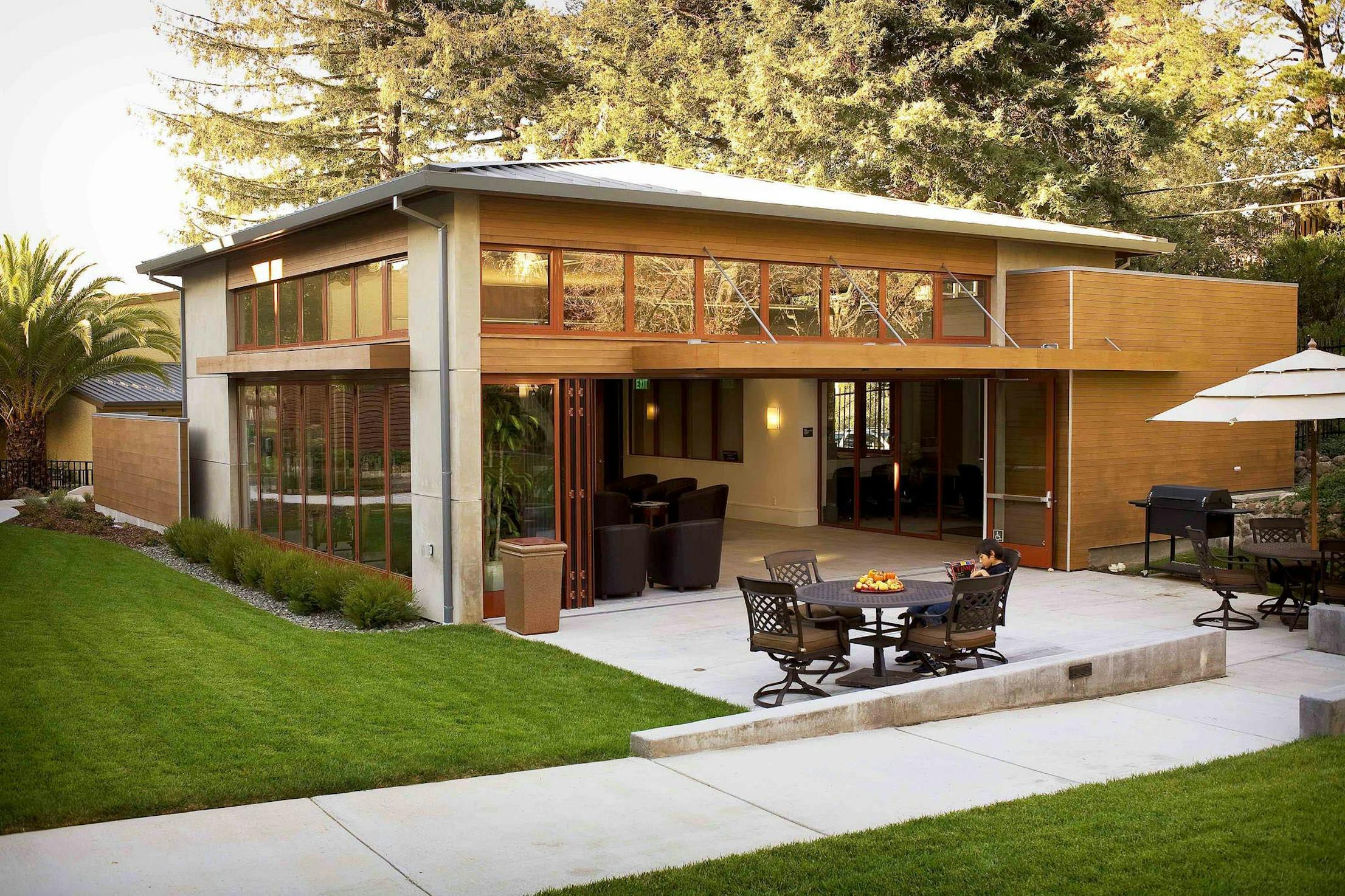 Pilgrim Park Community Center | NanaWall