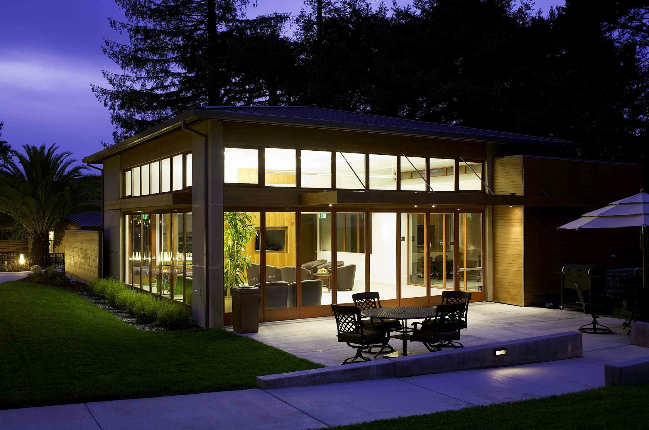 Pilgrim Park Community Center | NanaWall