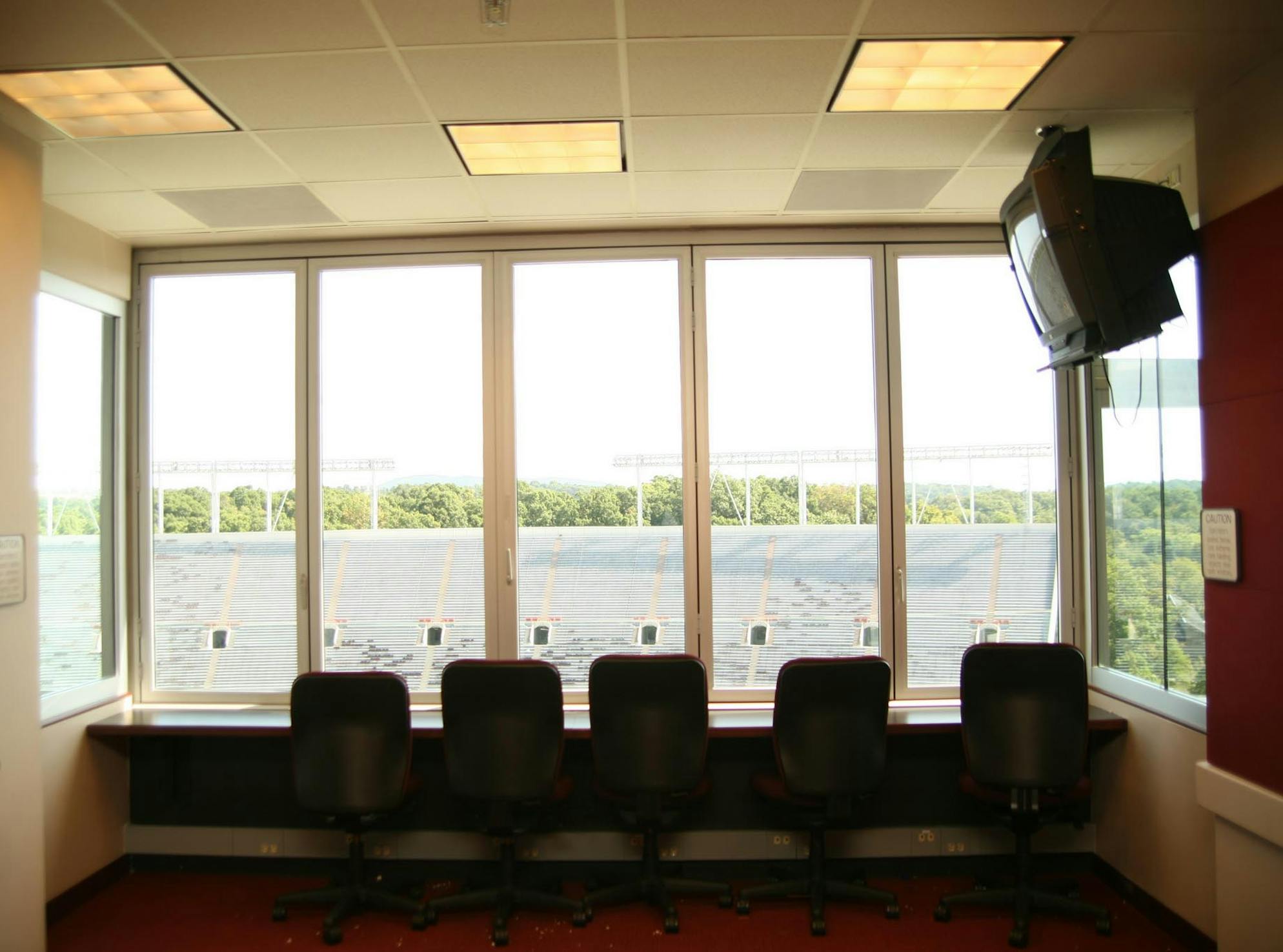 Virginia Tech Lane Stadium | NanaWall