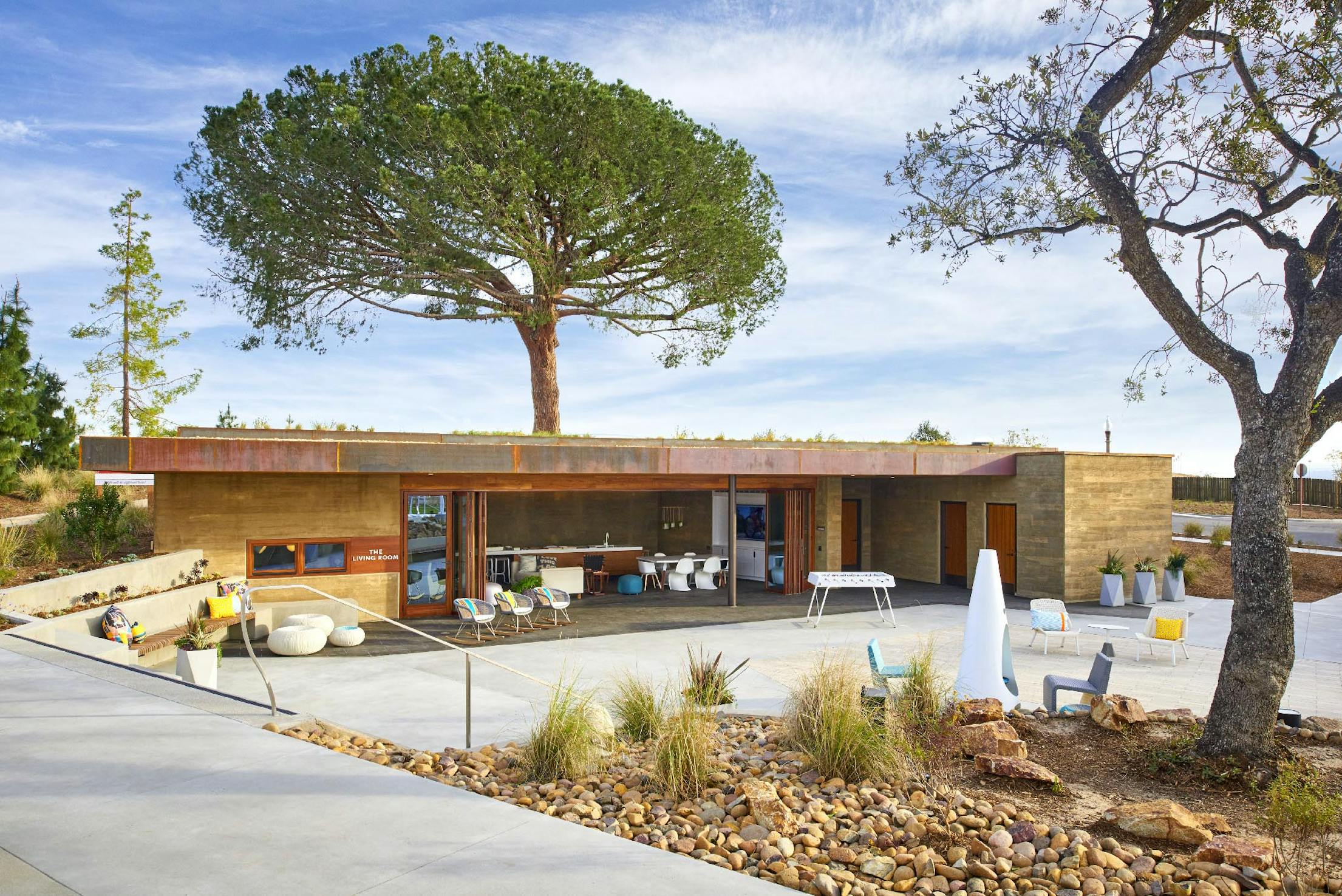 Parasol Park | NanaWall