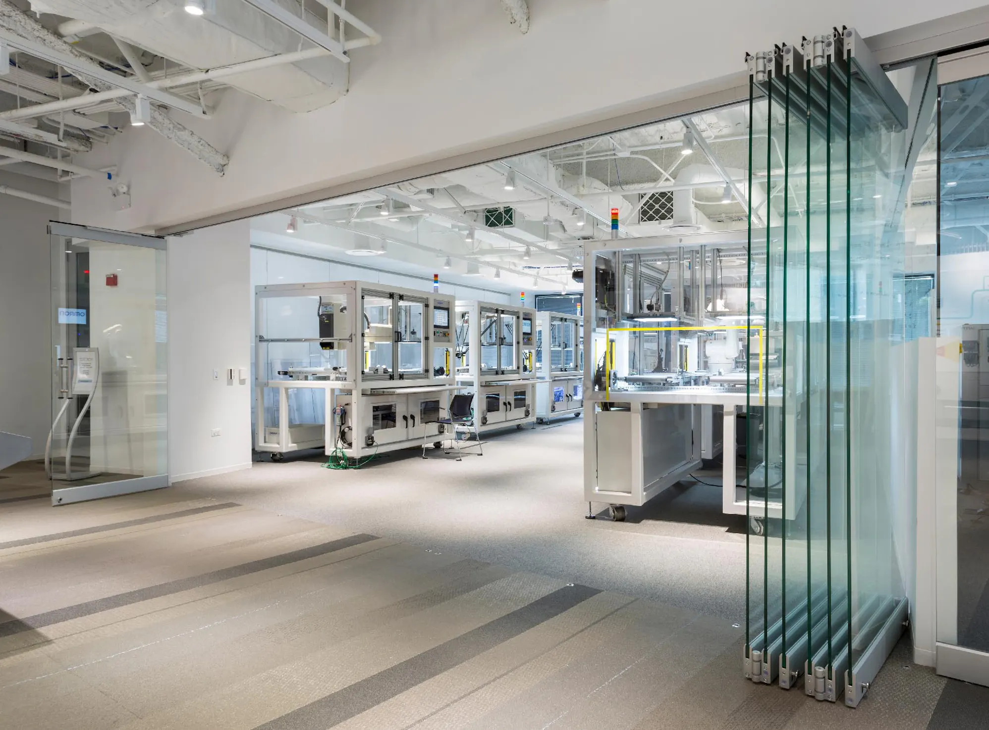 Omron | NanaWall