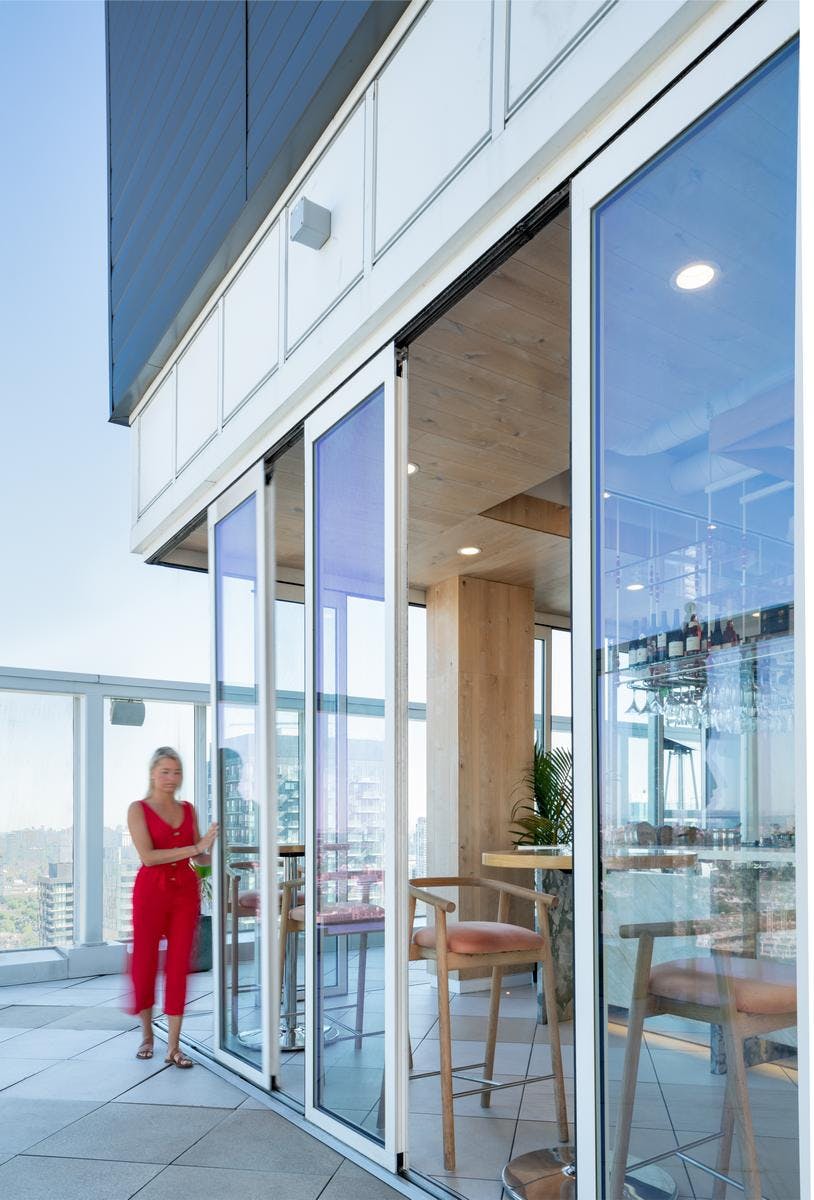 KOST Restaurant | NanaWall