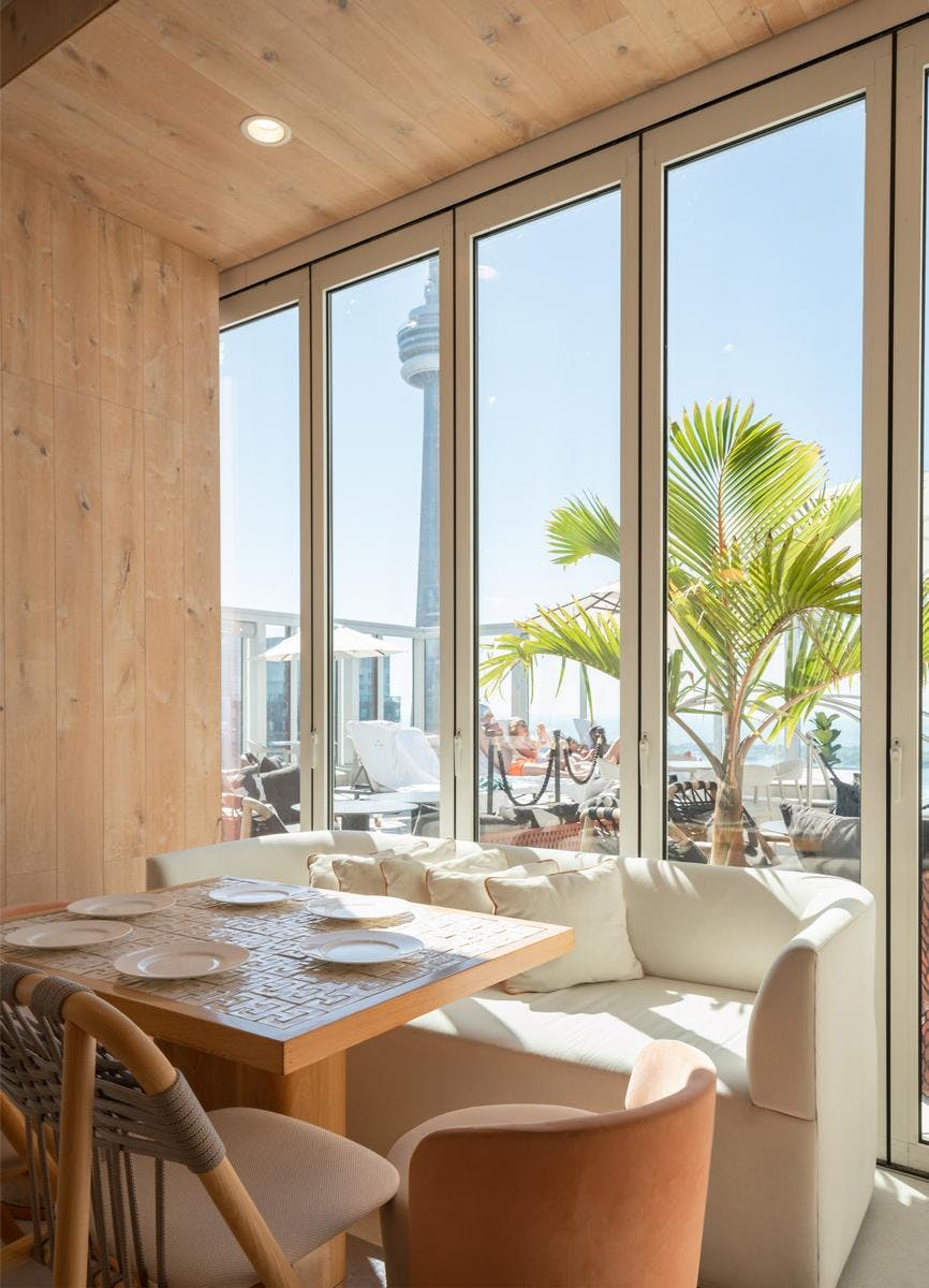 KOST Restaurant | NanaWall